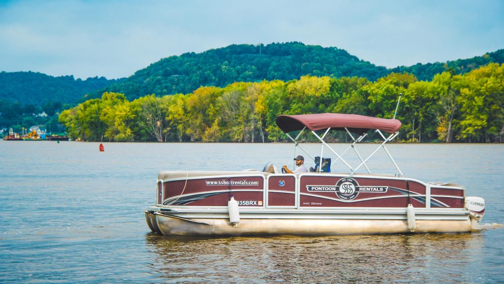 Pontoon Boats – S&S Boat Rentals